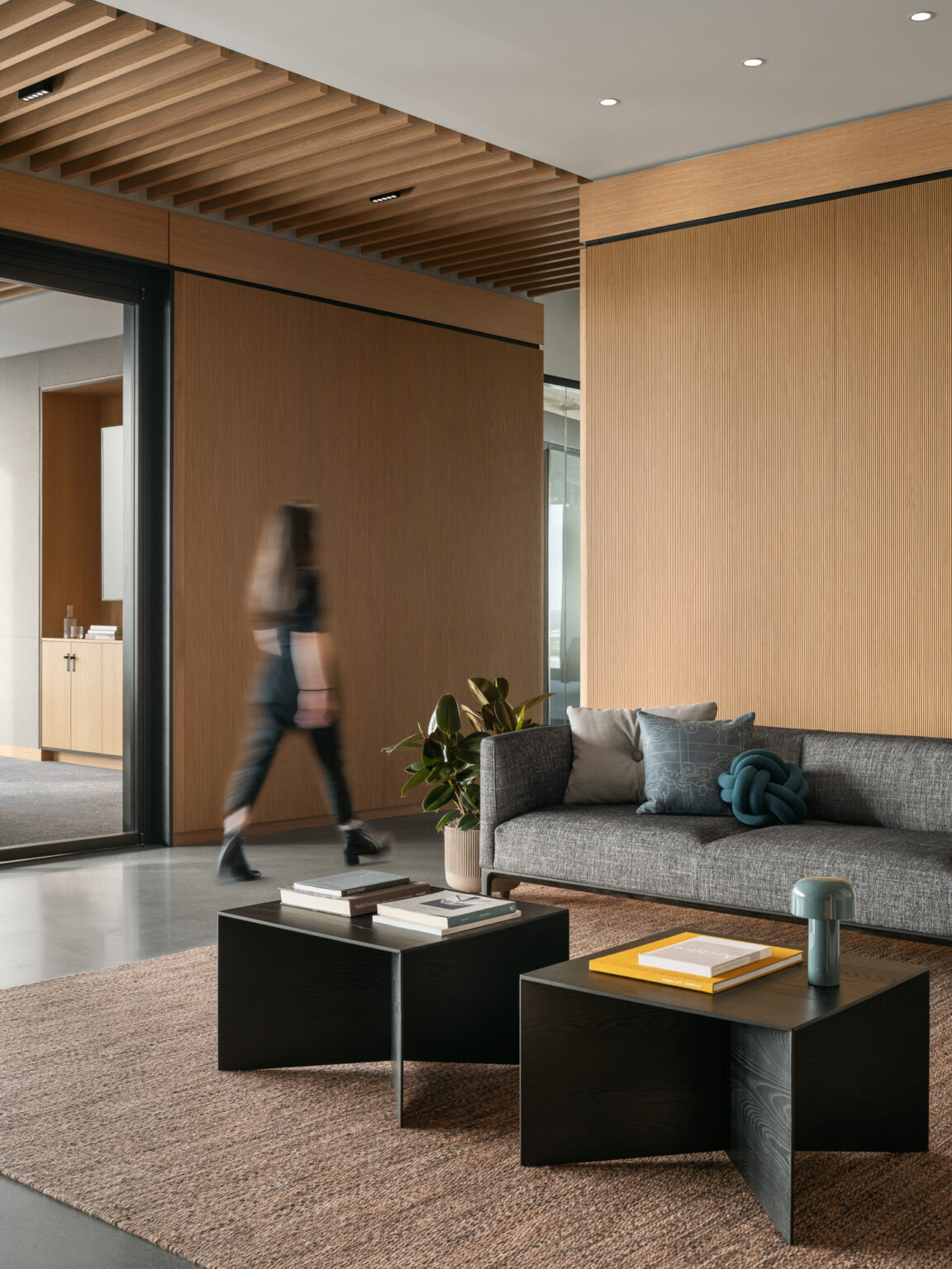 BioMed Realty Offices | Hospitality-Inspired Office Design