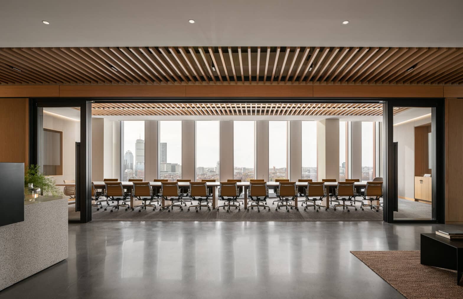 BioMed Realty Offices | Warm, Hospitality-Inspired Office Space