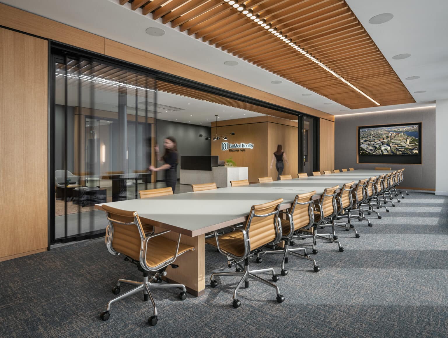 BioMed Realty Offices | Warm, Hospitality-Inspired Office Space
