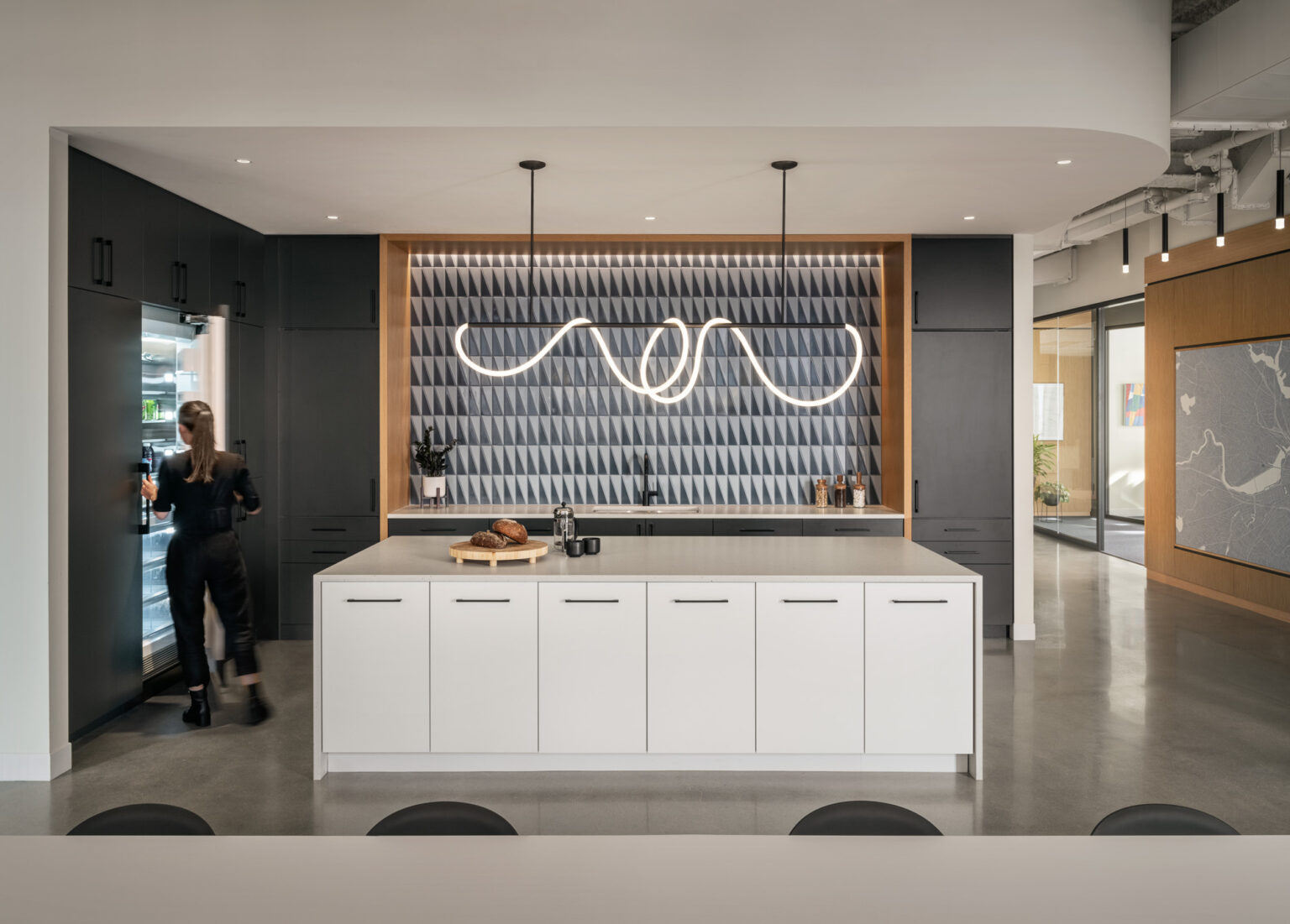BioMed Realty Offices | Hospitality-Inspired Office Design