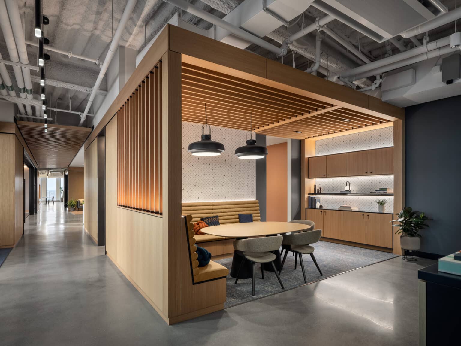 BioMed Realty Offices | Warm, Hospitality-Inspired Office Space