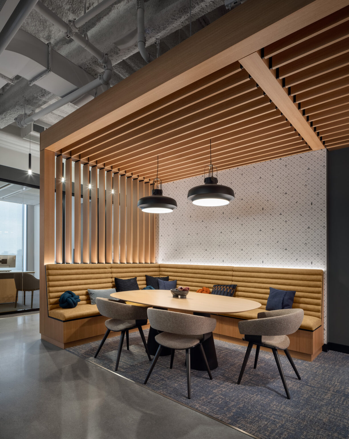 BioMed Realty Offices | Hospitality-Inspired Office Design